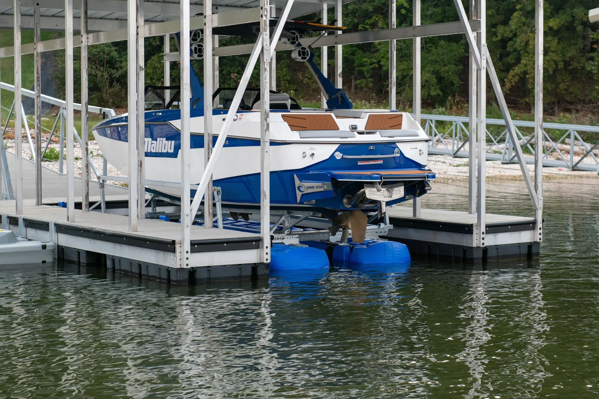 Boat Lift Models | HydroHoist® UltraLift, HarborHoist & Shallow Water Lifts