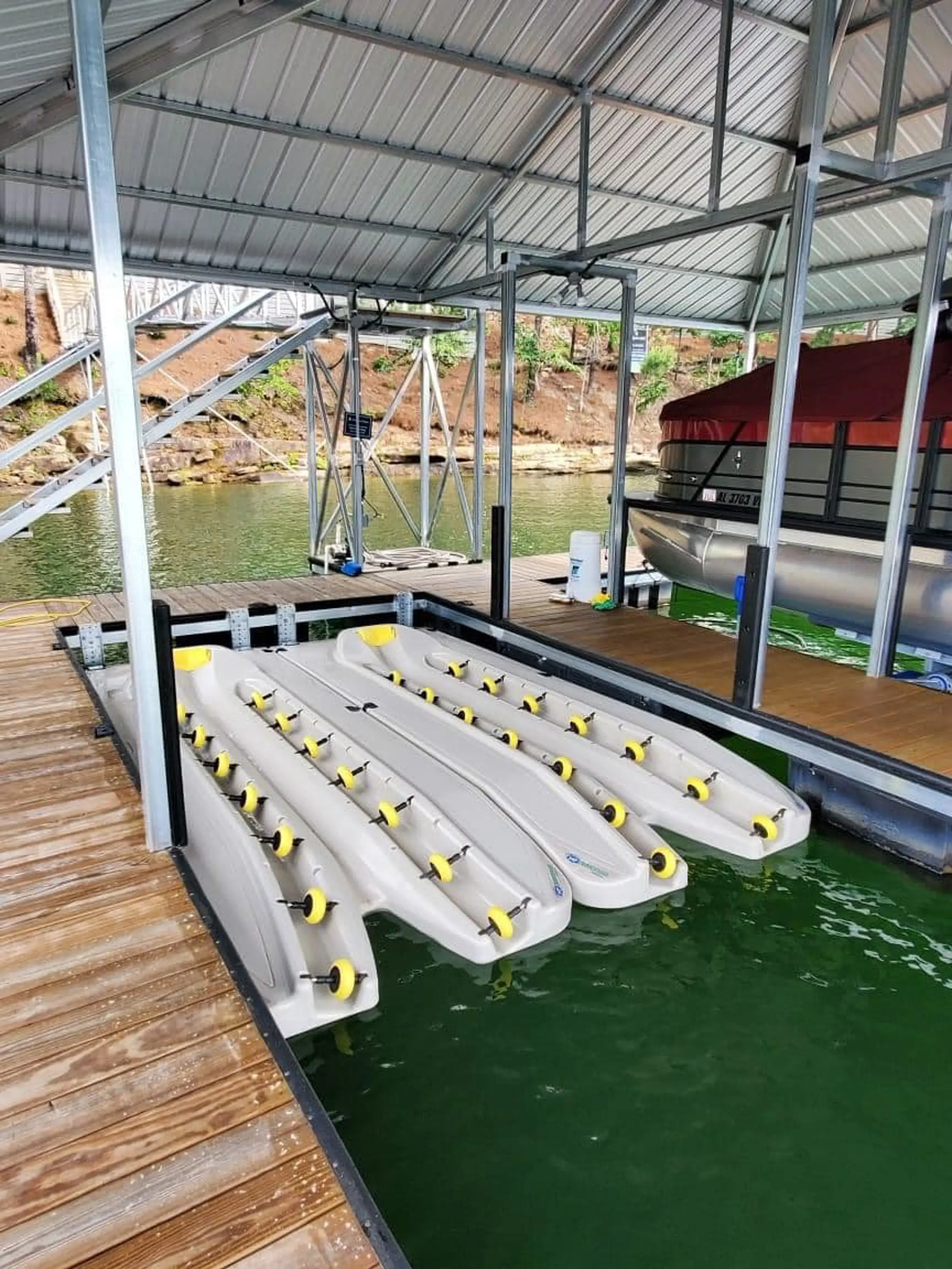 HP Extreme PWC Docking Platform (HydroPort® Extreme) | HydroHoist®